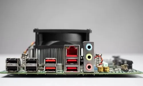 KIT RYZEN - AMD - AMD RYZEN 7 4700S / 16 GB GDDR6